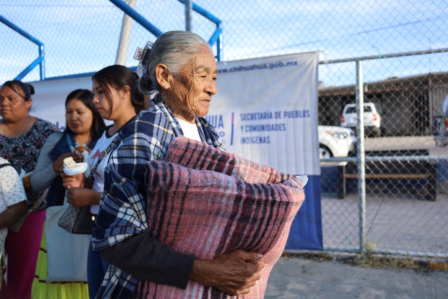Lleva SPyCI paquetes alimenticios a familias de comunidades indígenas ...